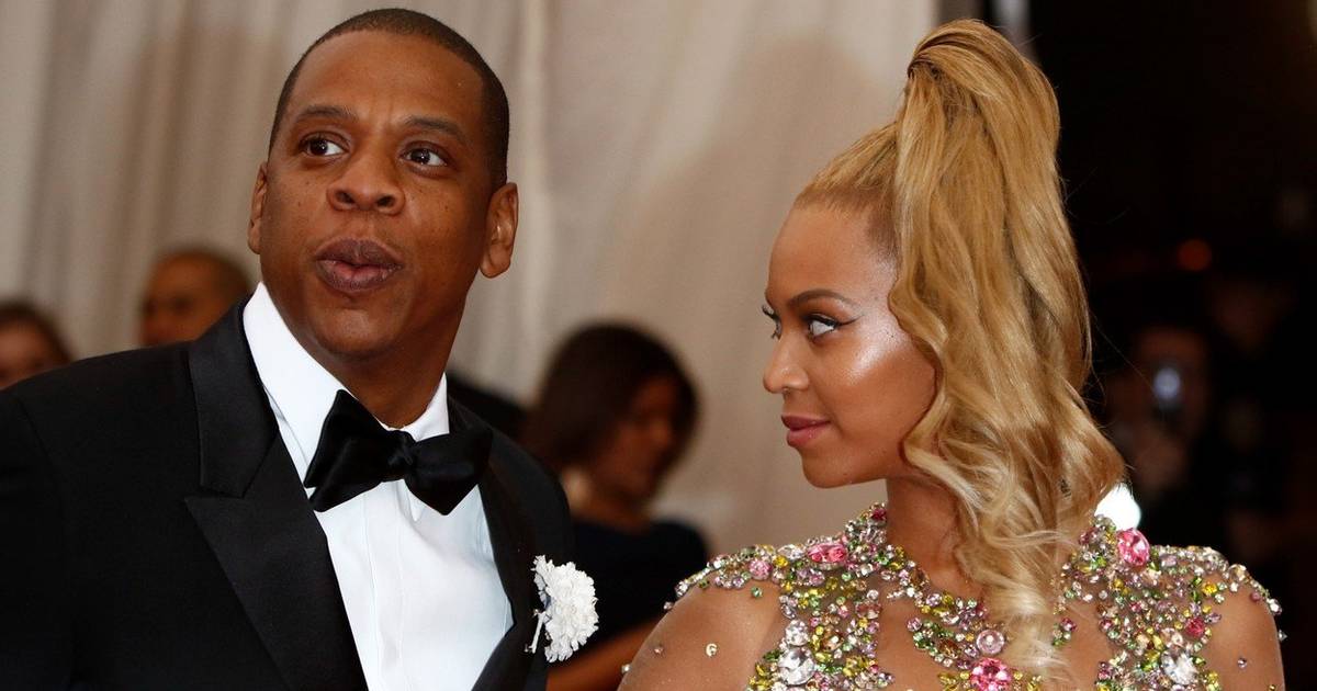 Zašto poznati muškarci varaju svoje prelepe žene? Noizz