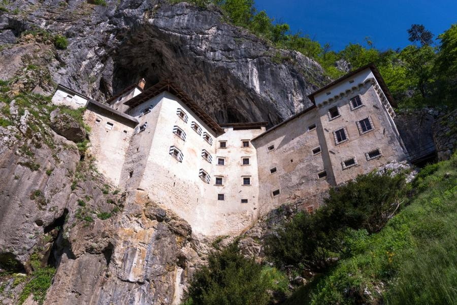 Predjama - zamek w jaskini, Predjamski Grad, Słowenia historia, cennik ...