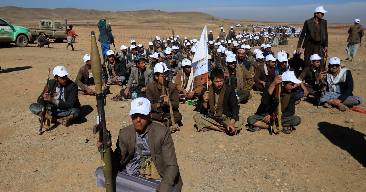 Marynarka wojenna USA oskarża Iran: finansuje i szkoli Huti - Wiadomości