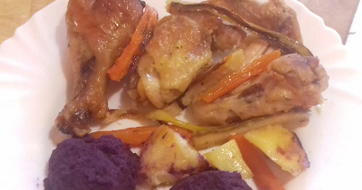 Sütőzsákban sütött csirke zöldségekkel lila batáta pürével recept