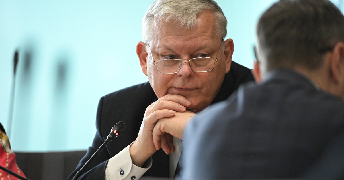 Marek Suski przypomniał słowa Donalda Tuska o "sznurze". Spięcie na komisji - Wiadomości