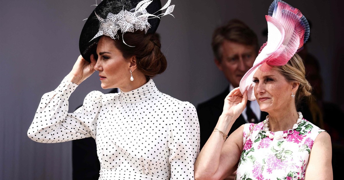 Kate i Sophie próbowały się hamować. O ich sekrecie plotkują od maja