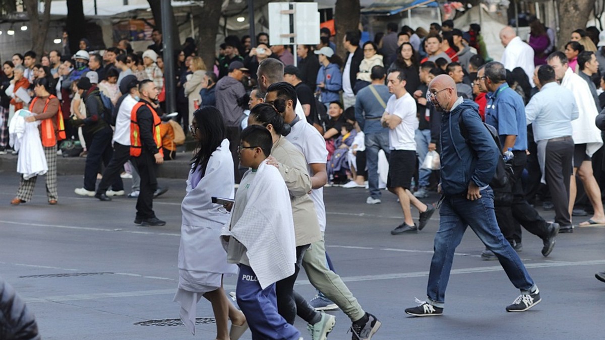 Snažan zemljotres u Meksiku kod poznatog letovališta: Turisti istrčali ...