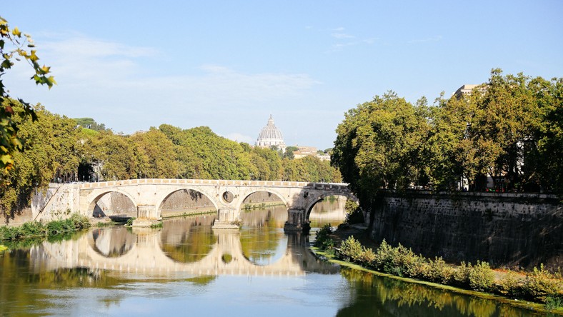 Tyber po "operacji". Teraz to najczystsza rzeka świata? - Dziennik.pl