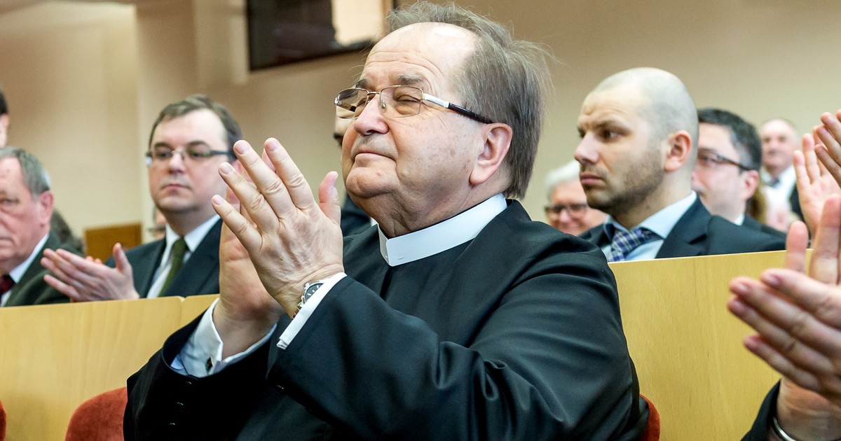 Sieć Watchdog doniosła do prokuratury na fundacje ojca Rydzyka - Wiadomości