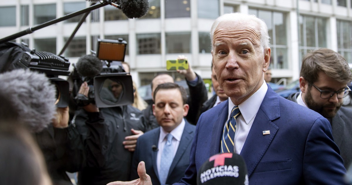 Democratic voters overwhelmingly think the accusations of Joe Biden's ...