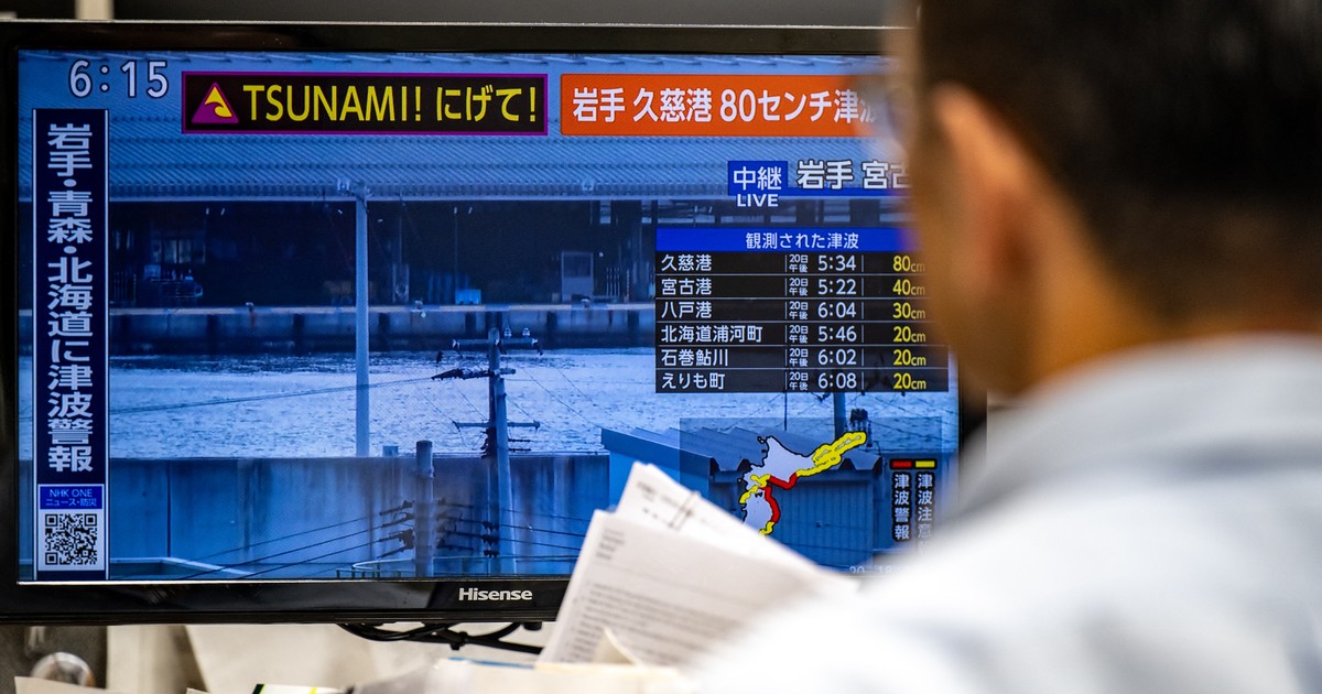 Trzęsienie ziemi i alarm tsunami w Japonii. Mieszkańcy ewakuowani