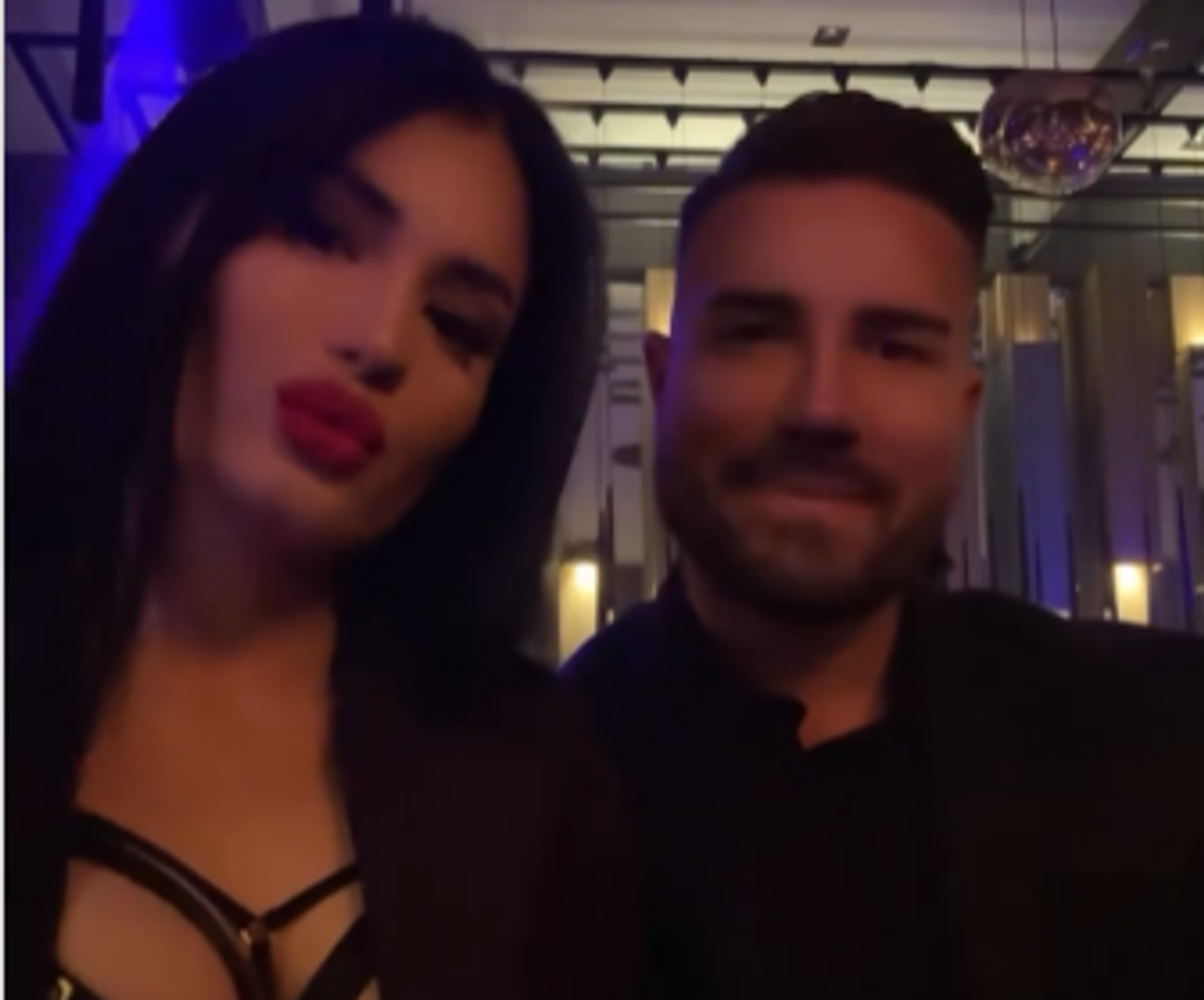 MC Stojan planira da se oženi 22 godine mlađom pevačicom: "Pravićemo ...