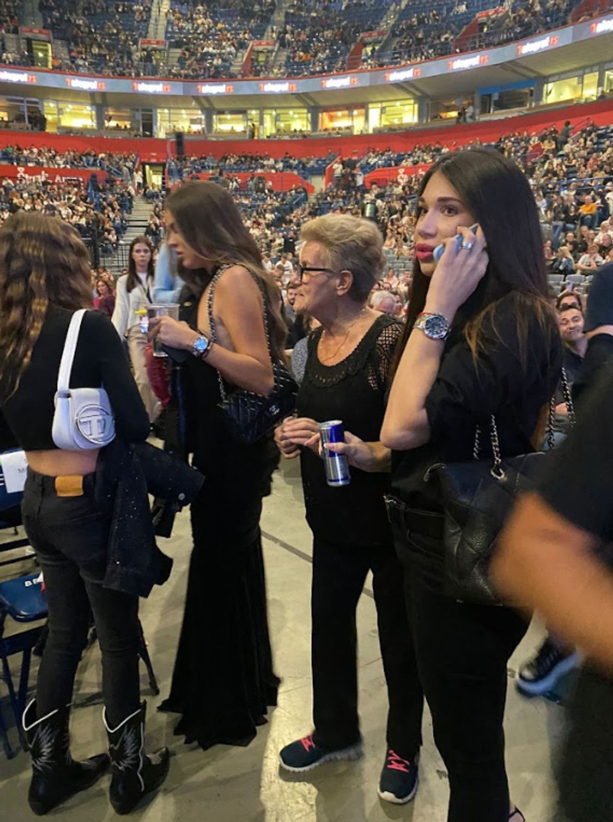 (Foto) majka Ace Lukasa Vidosava prvi put u javnosti: Ćerka Viktorija ...