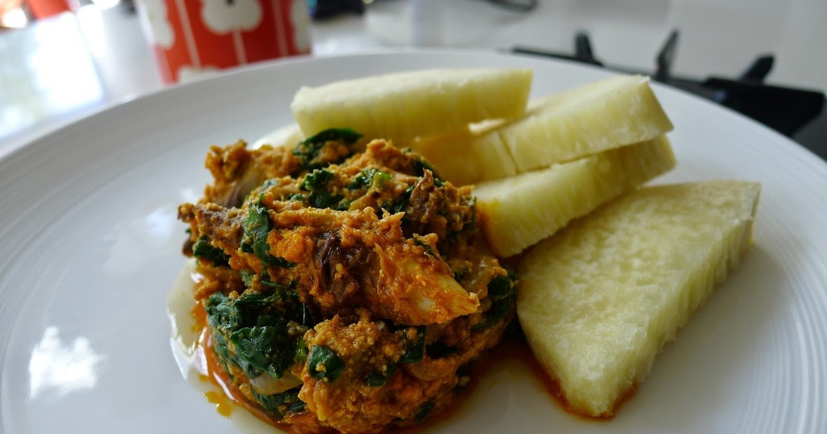 How to prepare 'Kontomire' stew and boiled yam | Pulse Ghana