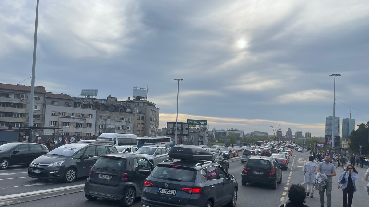 Gužve u Beogradu zbog dve saobraćajne nezgode - Blic