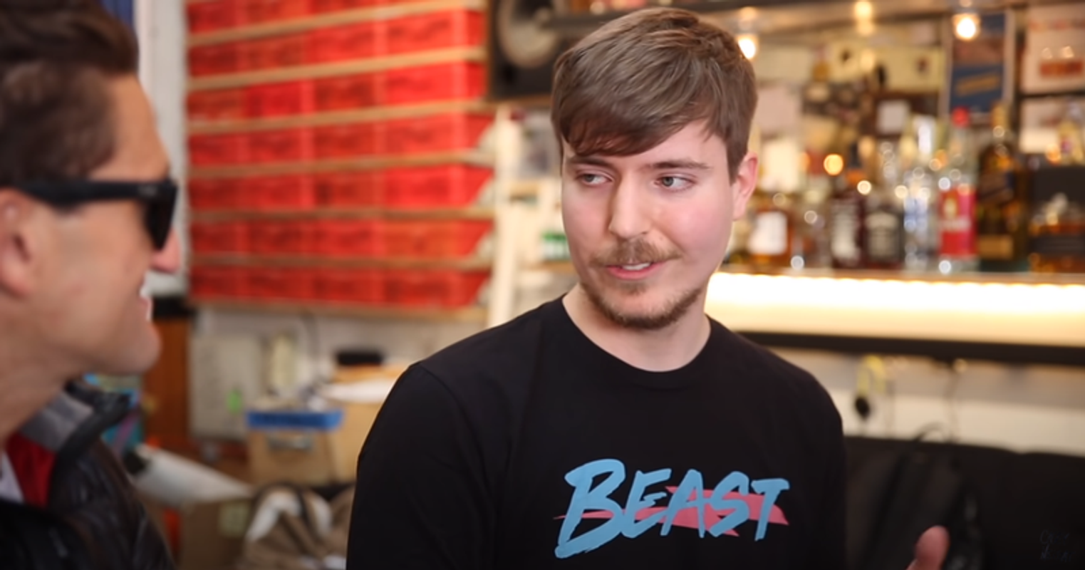 Mr Beast, 22-letni Youtuber, rozdaje miliony dolarów