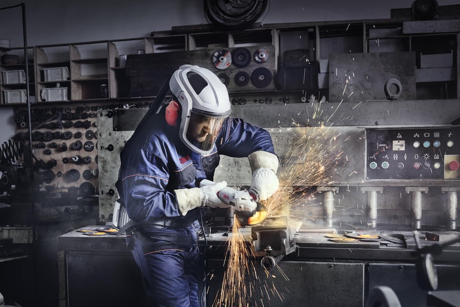 Dzisiejszy spawacz i szlifierz to profesjonalista. I jak ...