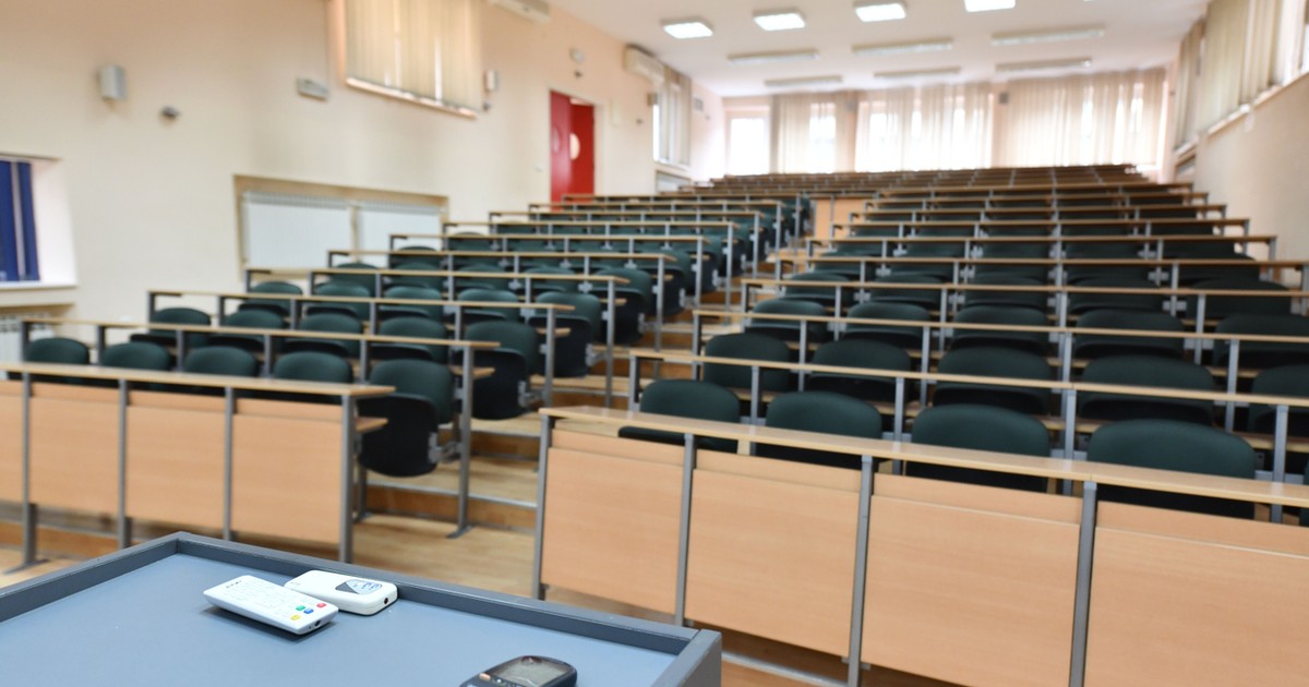 Nauka Zdalna 2022/2023. Które uczelnie wyższe podjęły taką decyzję?