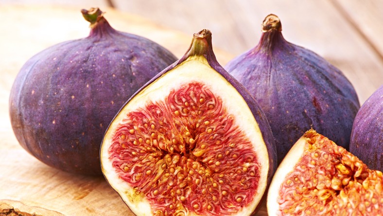Figa - jak jeść figi? Świeże i szuszone owoce - właściwości i kalorie ...