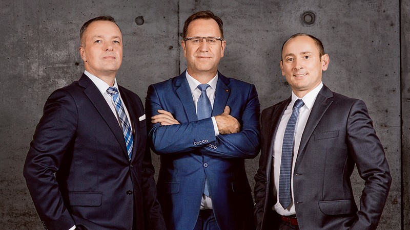 Diamenty Forbesa - INTOP WARSZAWA: Estakadą do sukcesu