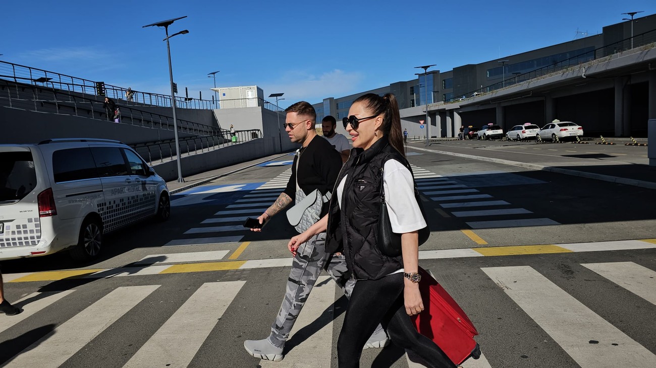 Ceca doputovala za Beograd, pravo sa spektakla: Na licu se ne vidi ni ...