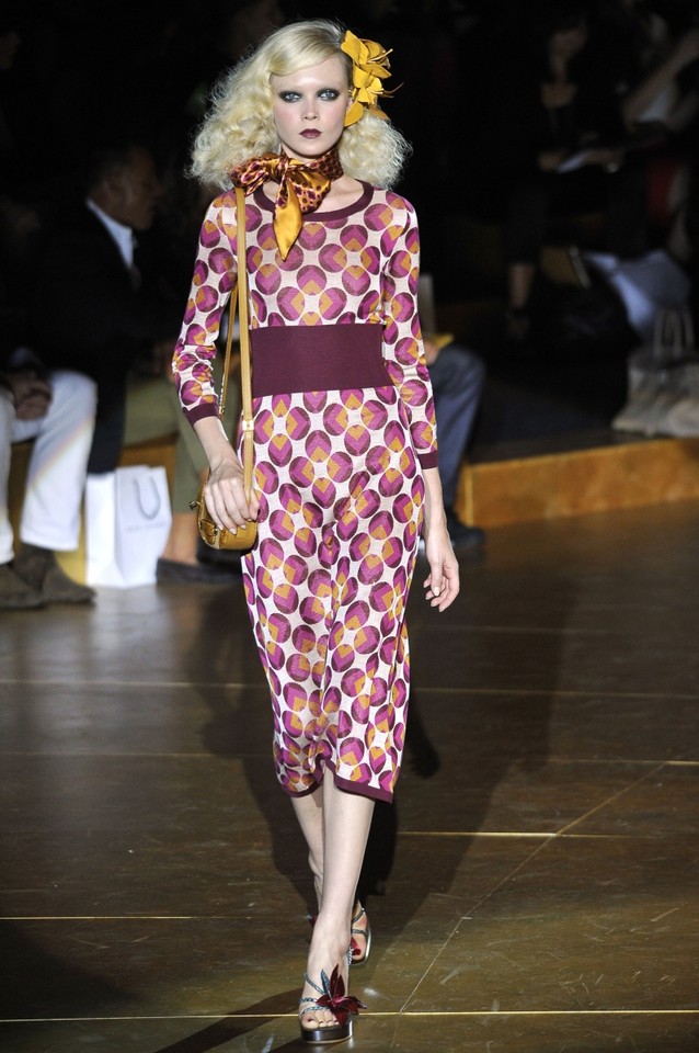 Trendy: szalone lata 70. - Moda