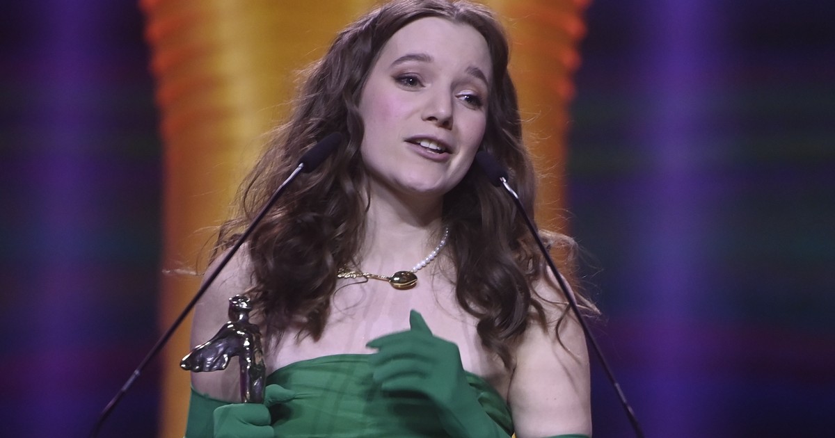 Sanah pokazała brudne stopy. Internauci: ile czasu zajmie umycie tego