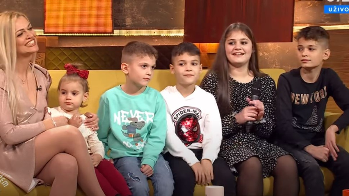 Marijana ima dva fakulteta, petoro dece i samohrana je majka: Izgleda kao grom i svima poručuje ...