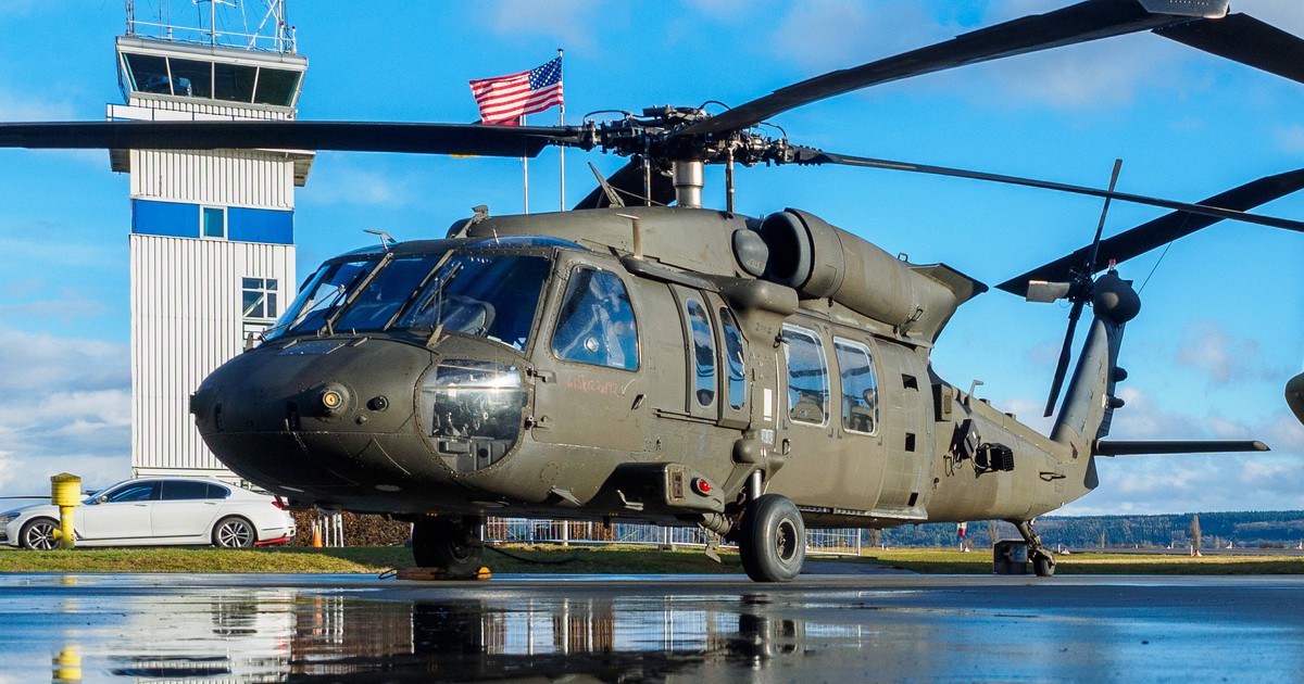 Katastrofa samolotu i śmigłowca w Waszyngtonie. Co wiemy o Black Hawku ...