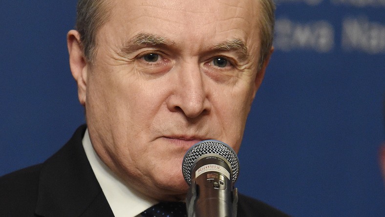 Gliński o 16 grudnia w Sejmie: pełzający zamach stanu - Wiadomości