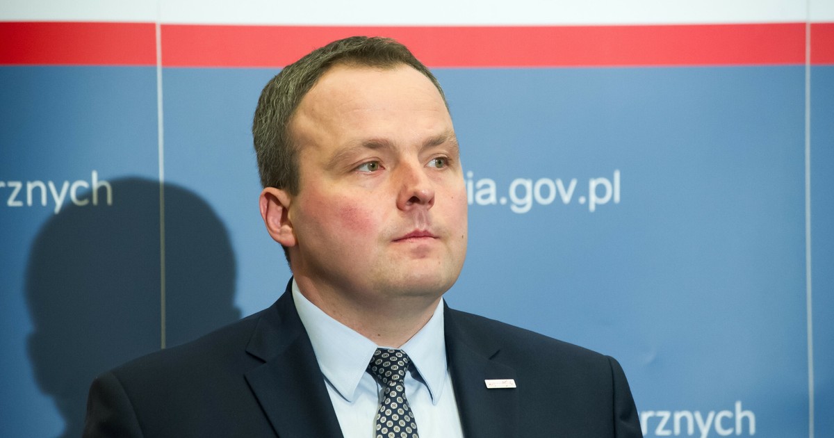 Były szef ABW zatrzymany przez służby. Chodzi o przesłuchanie przed komisją śledczą - Wiadomości