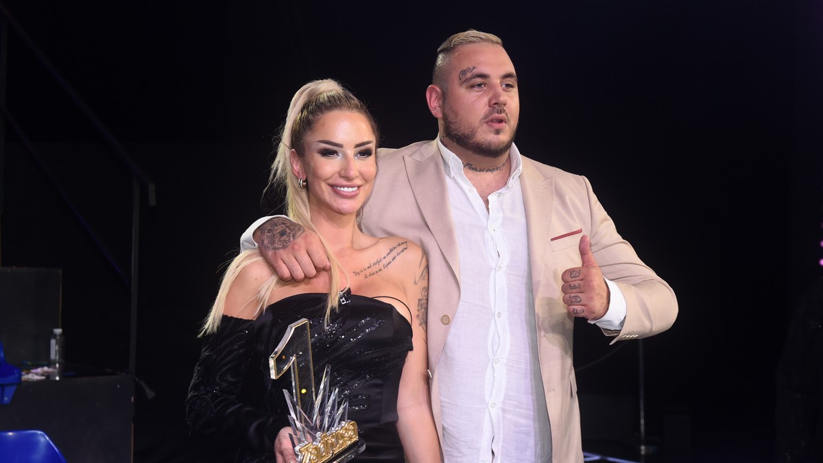 Trudna Aleks Nikolić pokazala kako Car brine o njoj: Evo šta joj je priredio - Blic