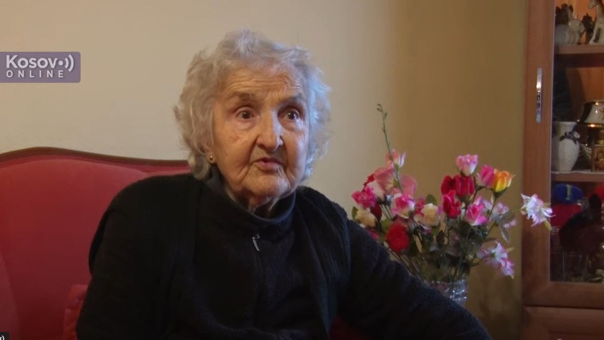 POSLEDNJA SRPKINJA U PRIŠTINI Baka Leposava (88) živi sama u stanu ...