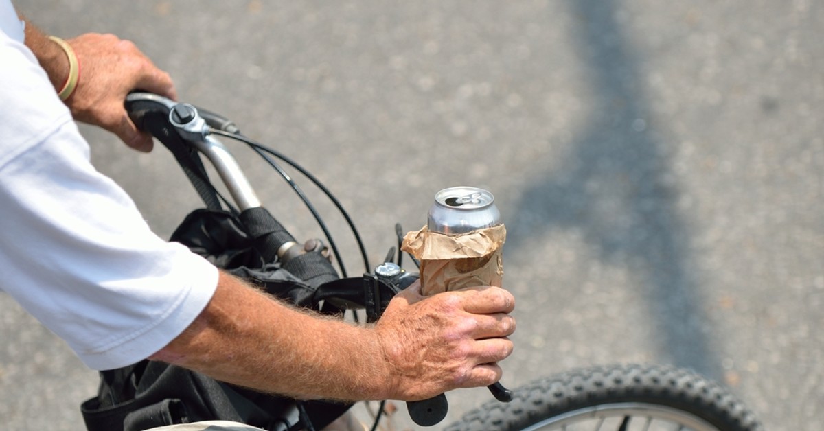 Absurd w przepisach: Jeden pijany rowerzysta uniknie kary, a drugi nie ...