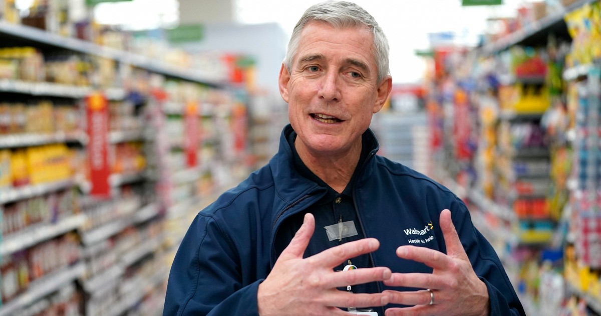 Walmart US CEO tells rivals Amazon, Aldi, and Lidl to 'bring it on' as ...