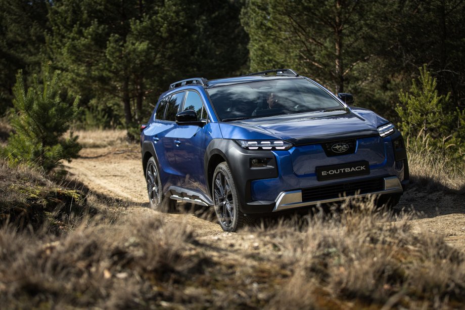 Nowe Subaru E-Outback. Elektryk, który ma być autem do miasta, trasy i ...