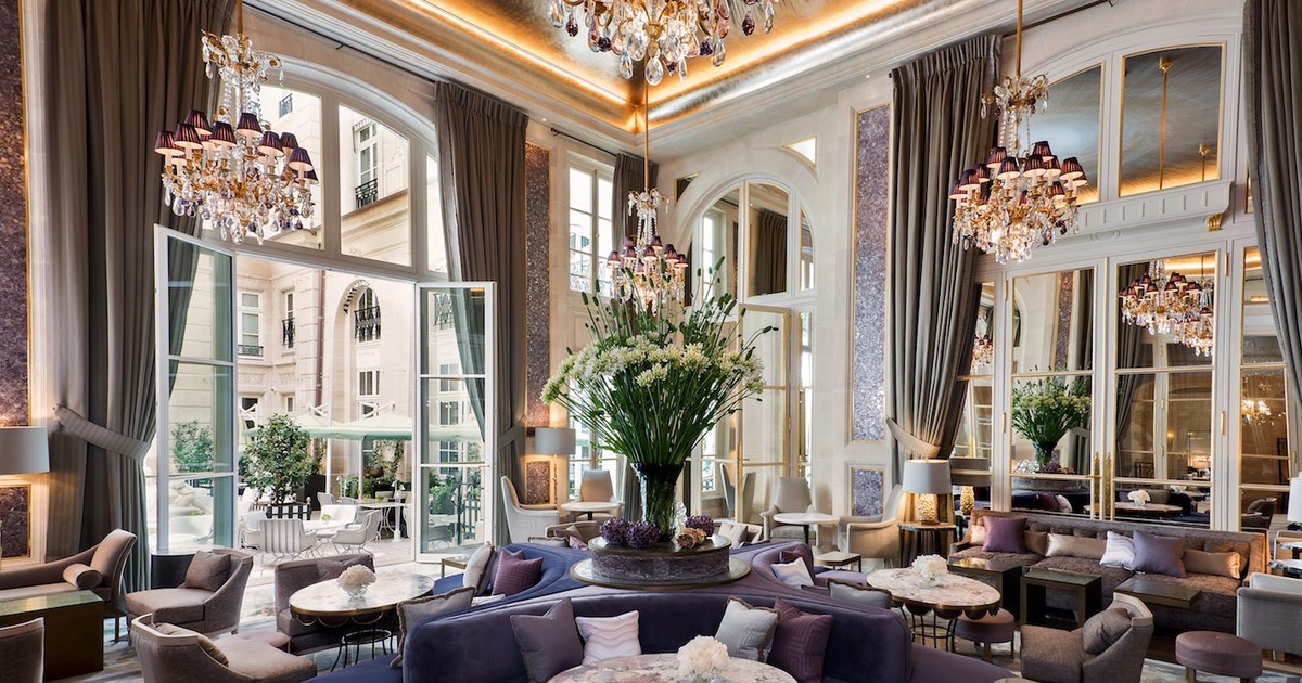 One of Paris' most iconic, celebrity-hosting hotels just reopened after ...