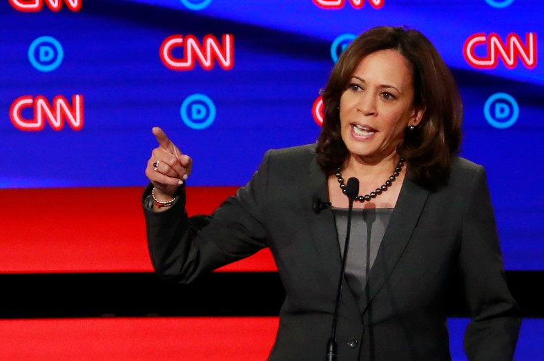 "Zwykła Amerykanka". Jaka jest Kamala "Momala" Harris - Kobieta