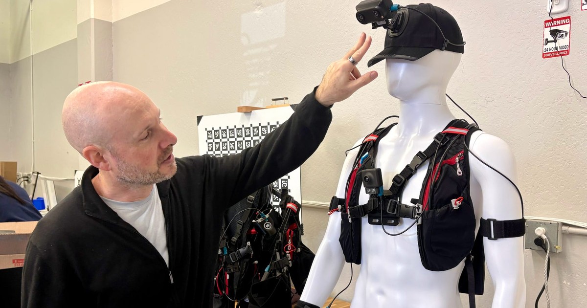 First look: This weird wearable device turns human workers into robot ...