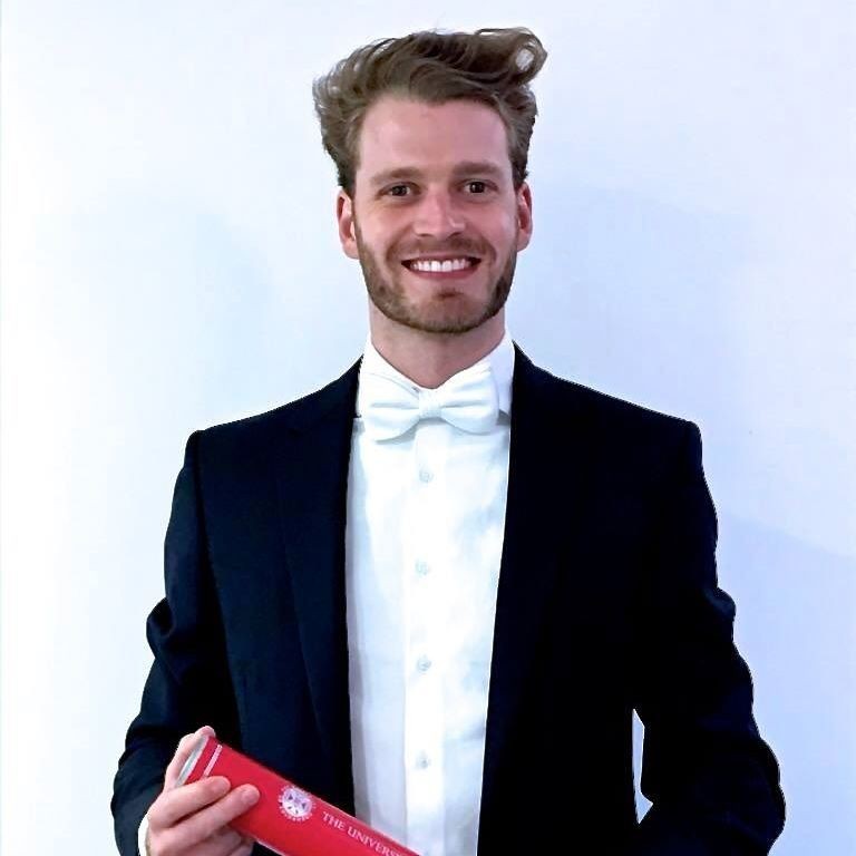 Louis Spencer. Jak wygląda przystojny kuzyn Harry'ego i Williama ...