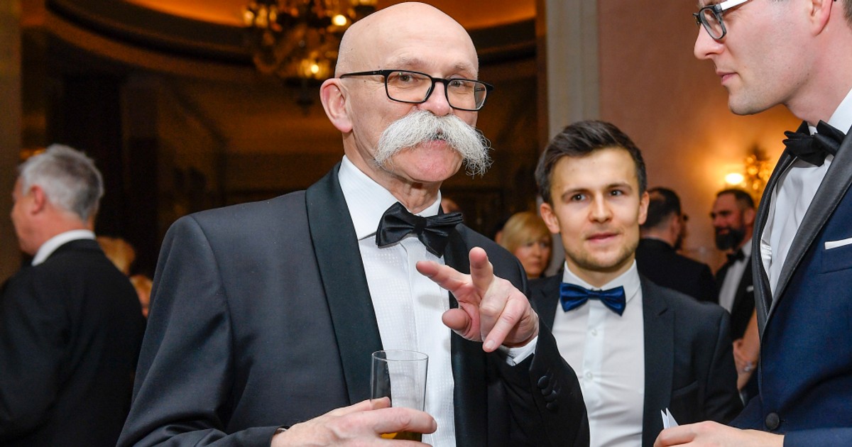 Zaczynał w branży filmowej. Władysław Grochowski zakupił pałac za 14 ...