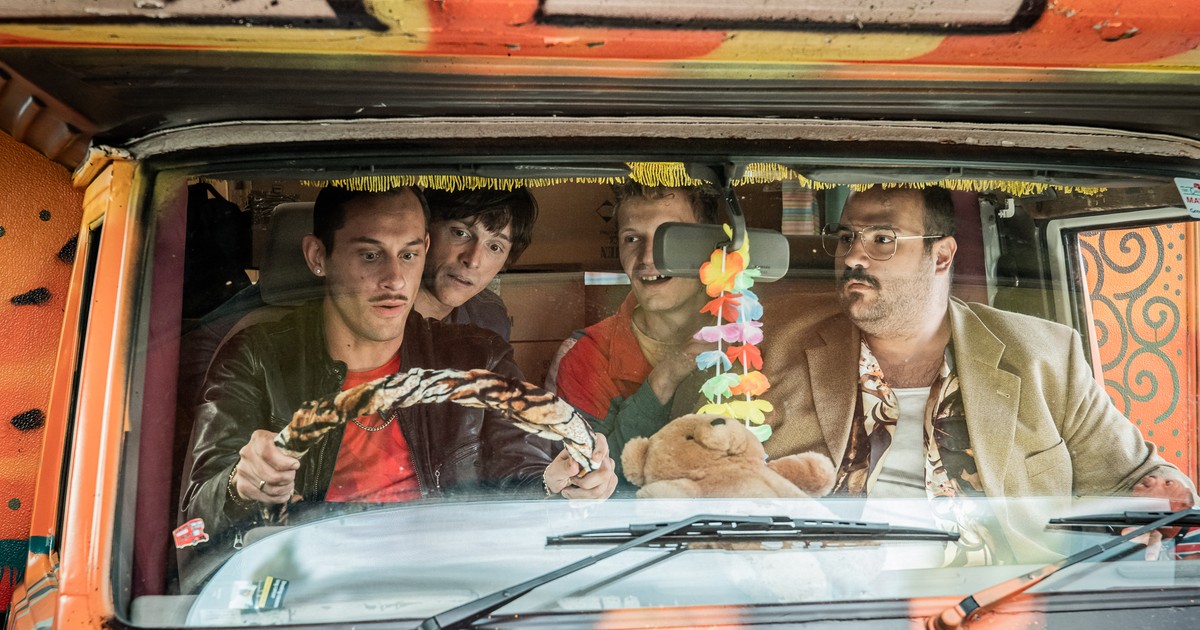 Każdy z nas jest Malcolmem. "Młodzi próbują być starsi, niż są" - Film