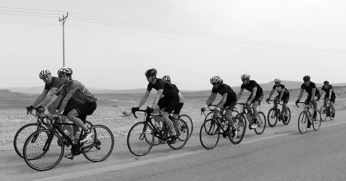 Chad Young nie żyje. Amerykański kolarz przewrócił się na trasie Tour ...