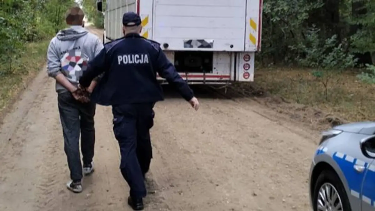 Twarz kierowcy tira zaniepokoiła policjanta. Zaskakujący finał na DK 53