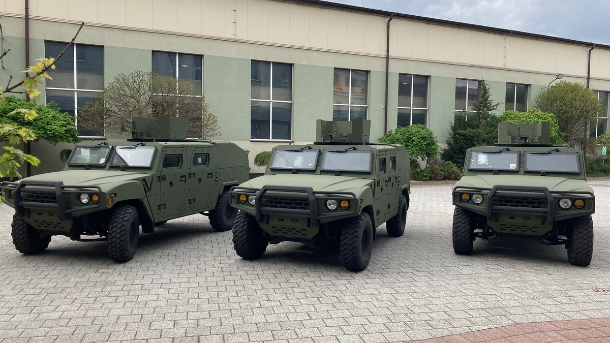 Pierwsze legwany już w Polsce. Oto nowe pojazdy dla Wojska Polskiego