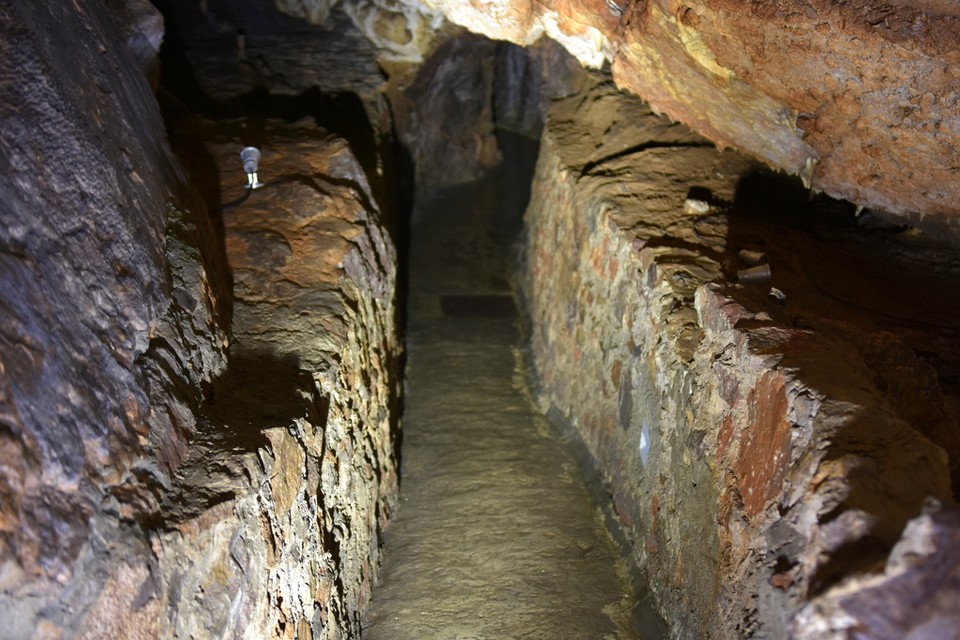 Jaskinia Raj w Górach Świętokrzyskich, jedna z najpiękniejszych w ...