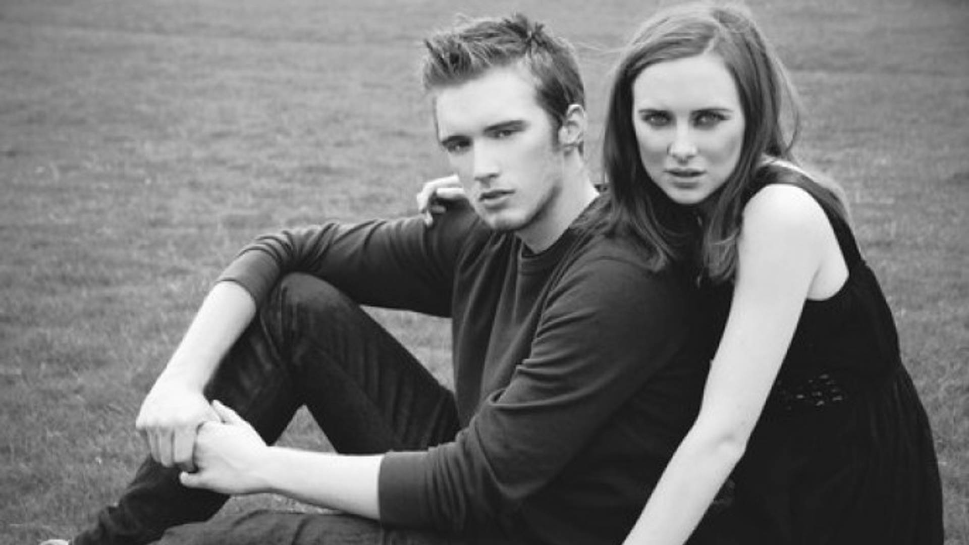 Thomas James Longley - Albumy fanów | Ofeminin