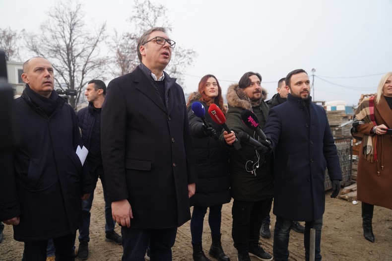 Niko neće da ih pipne, pendrek spasa da dobiju neće: Vučić o protestima ...