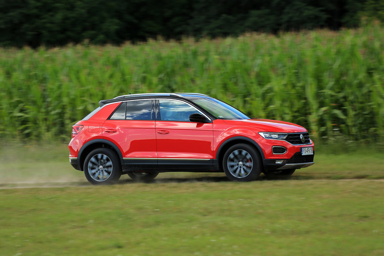 Volkswagen T-Roc 2.0 TSI – kusi napędem, odstrasza ceną!