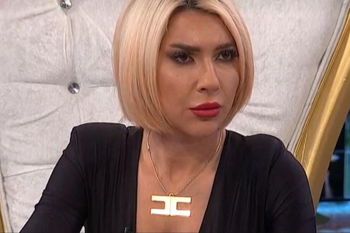 (Video): Jovana Jeremić se snimala pred početak jutarnjeg programa, svi gledaju u masnicu na ...