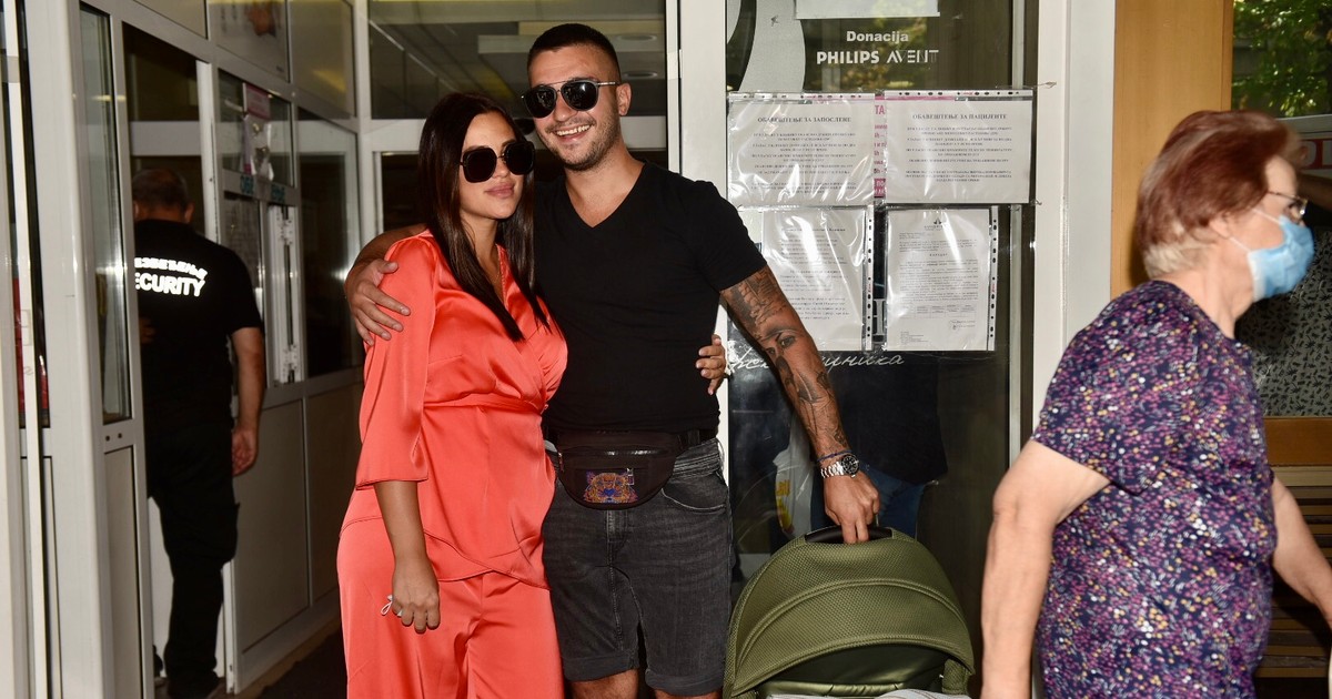 mirko sijan bojana rodic sin zoran izlazak iz porodilista - Blic