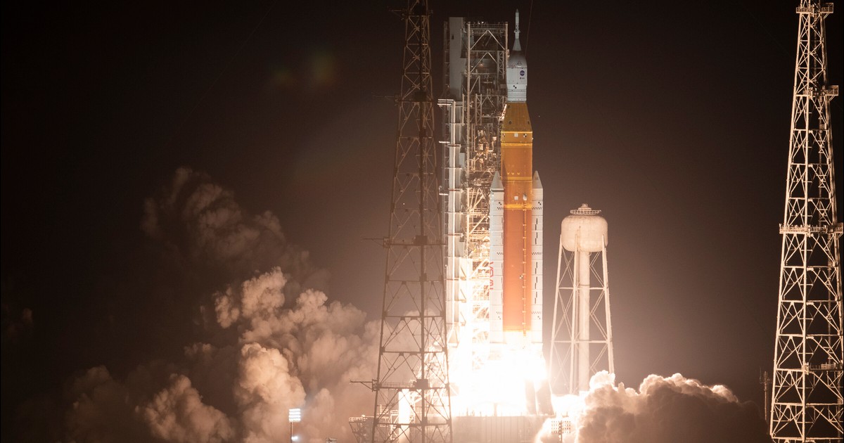 Rakieta NASA wyruszyła w kierunku Księżyca, a Rosjanie kupują prywatne ...