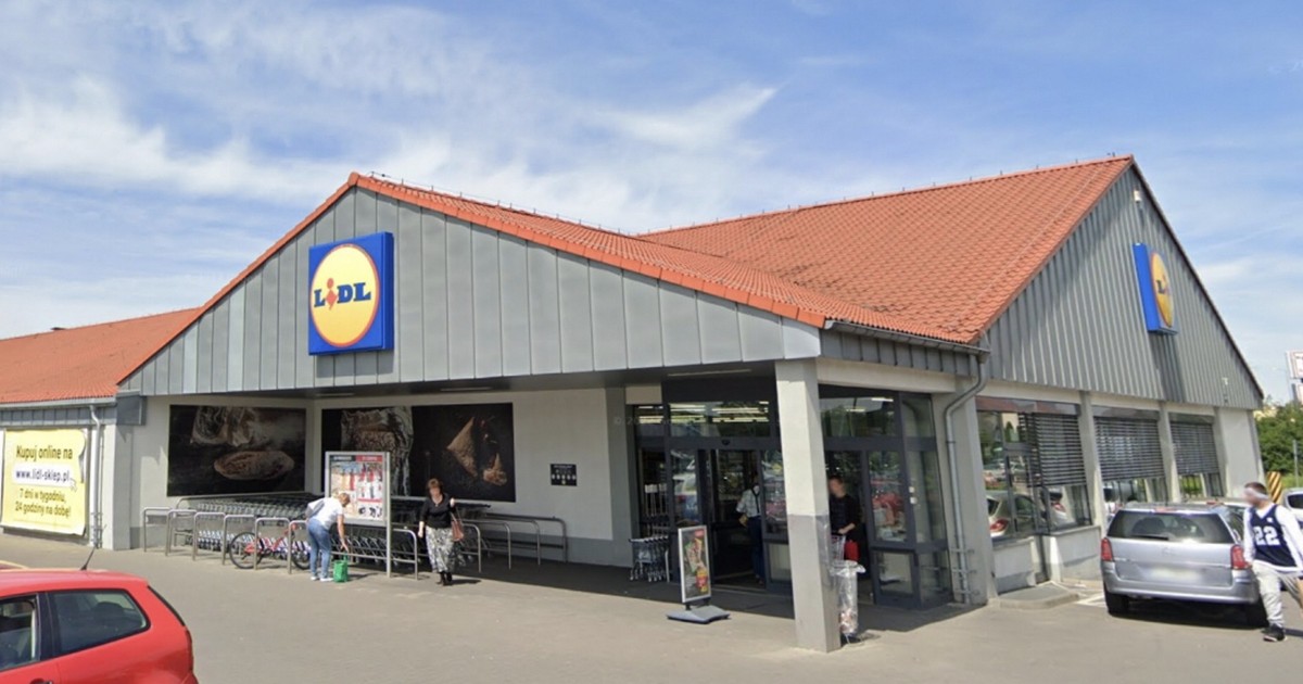 Swarzędz: ochroniarz marketu zmarł podczas próby zatrzymania złodzieja