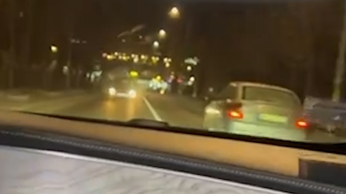 Snimljen bahati vozač na Novom Beogradu: Umalo izazvao nesreću - Blic